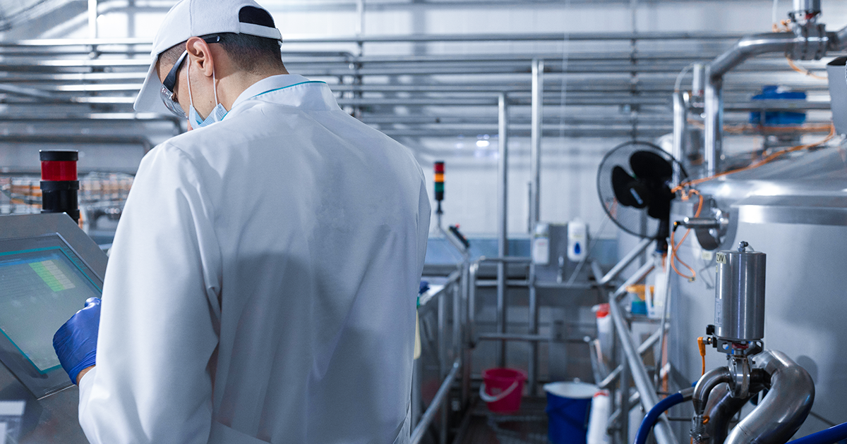 Calculating Overall Equipment Effectiveness (OEE) with MES